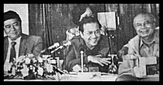 Dr Mahathir kembali bertanding dalam politik, kawasan mana akan dia ...