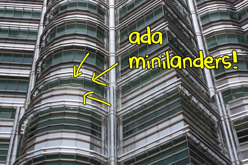 Miniatur KLCC merupakan struktur LEGO tertinggi di LEGOLAND Malaysia ...