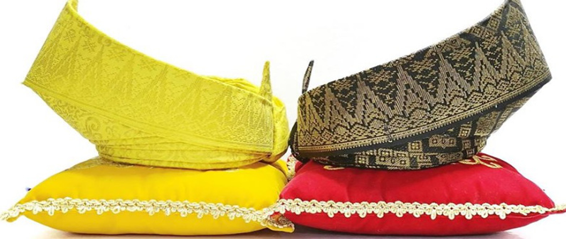 Tanjak dan Tengkolok: Asal-usul, perbezaan dan maksud tersirat | SOSCILI